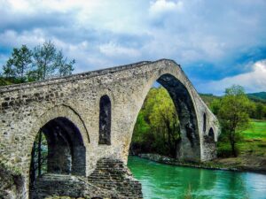 ΣΤΑ ΠΕΤΡΙΝΑ ΓΕΦΥΡΙΑ ΤΩΝ ΓΡΕΒΕΝΩΝ, με τον ΣΕΟ, 6-7 Ιανουαρίου 2024 - Σ.Ε ...